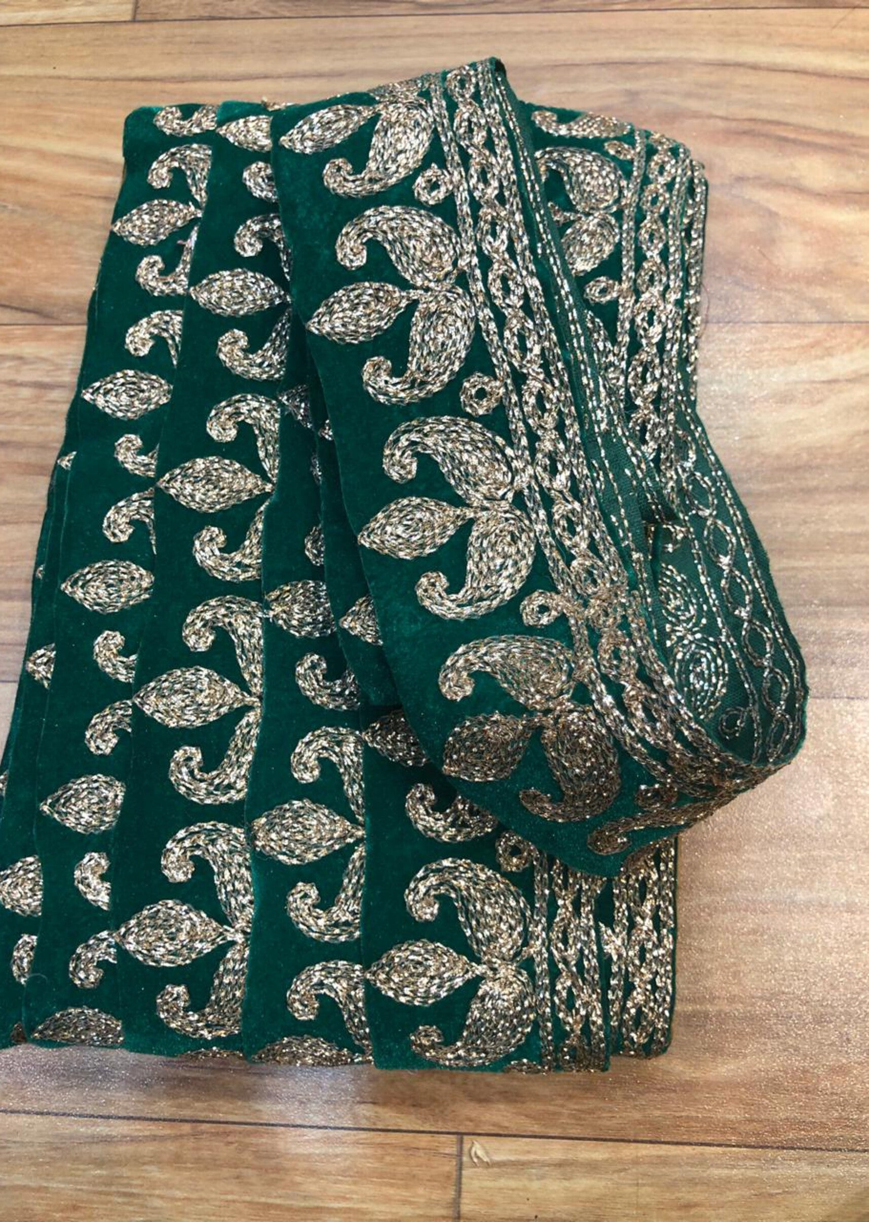 Sweat Kolka Design Border – Aparnaa Sarees